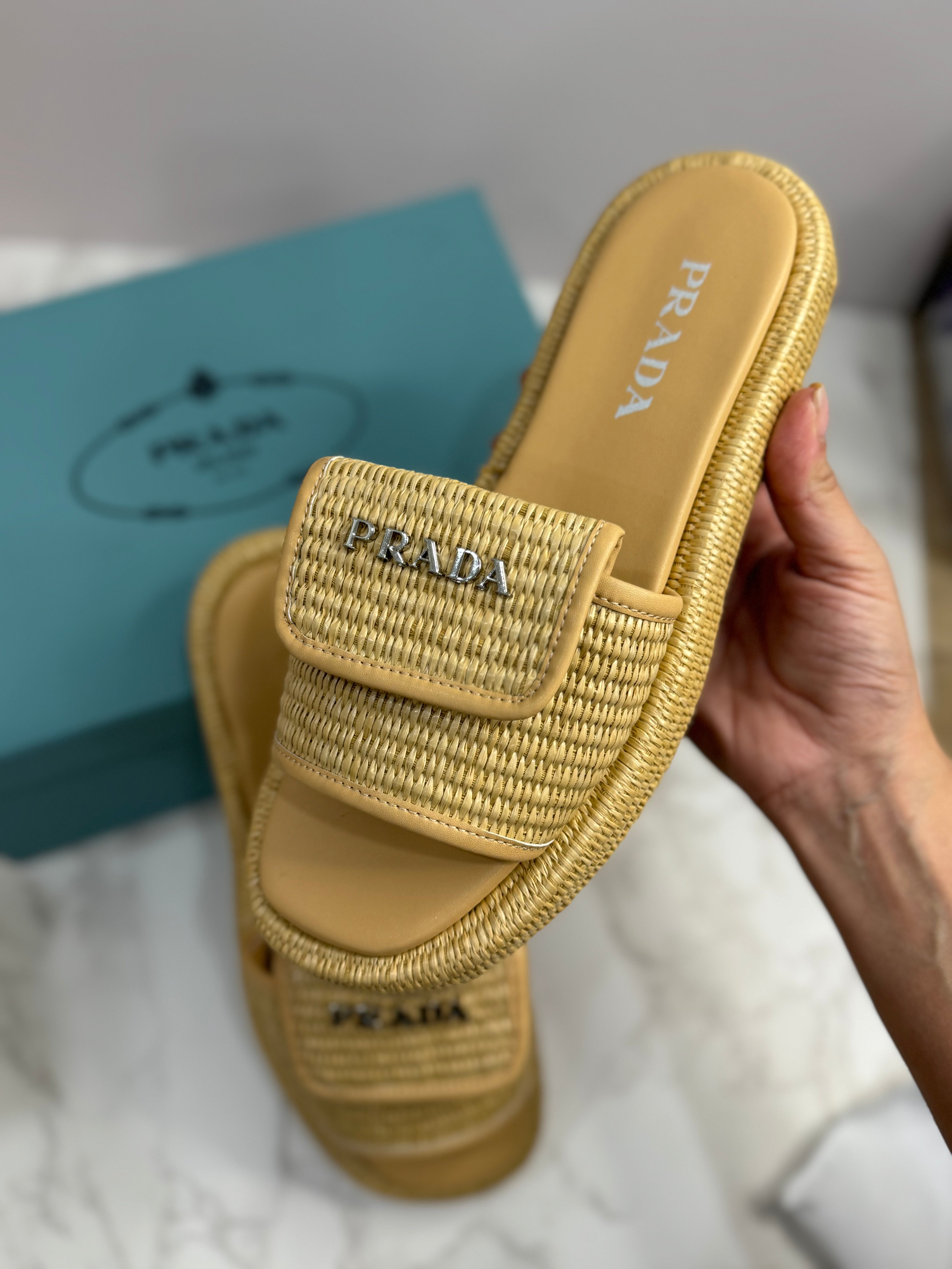 Rattan slides – POORLITTLERICHGIRL