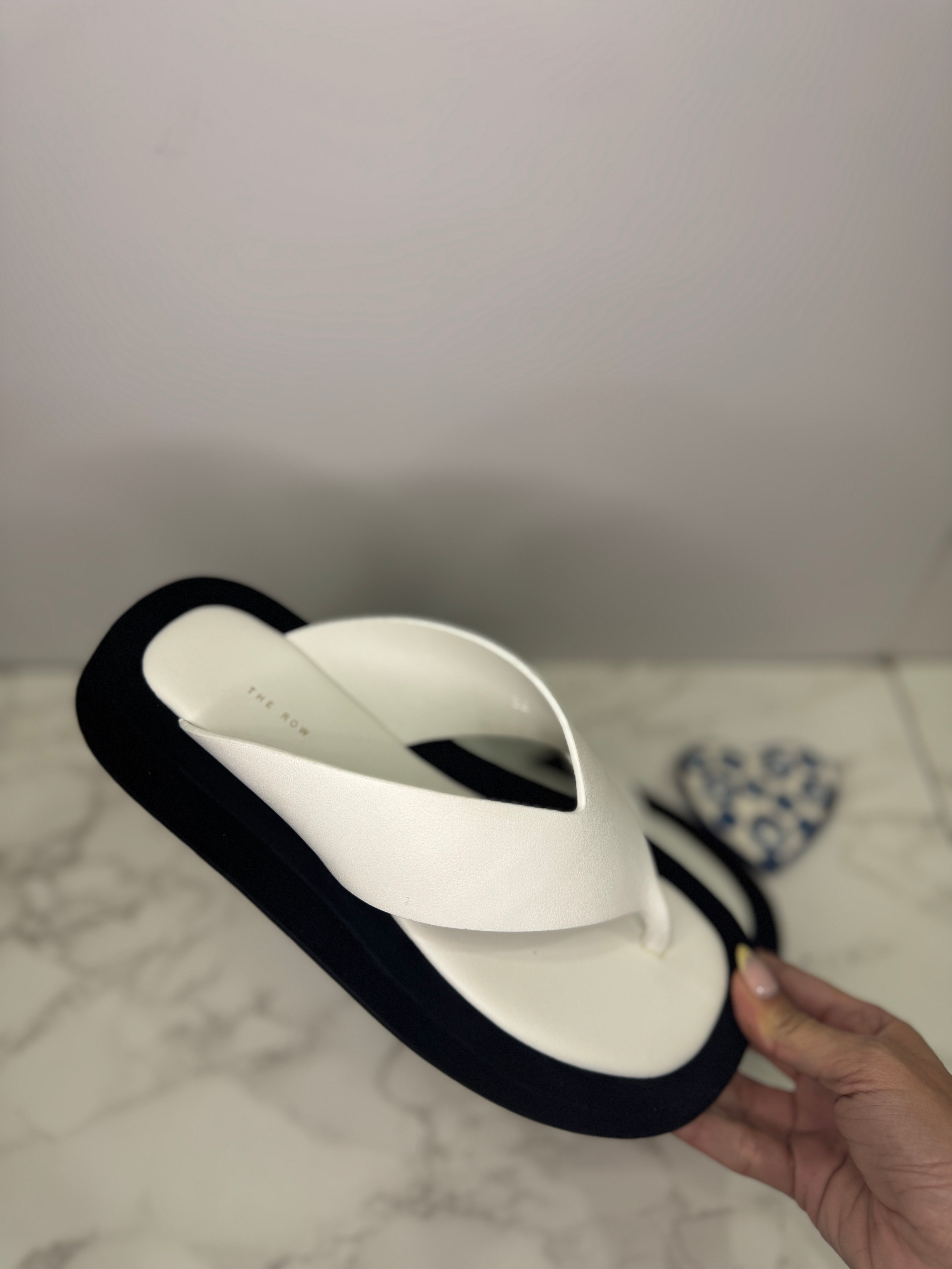 (Copy) Row flip flop – POORLITTLERICHGIRL